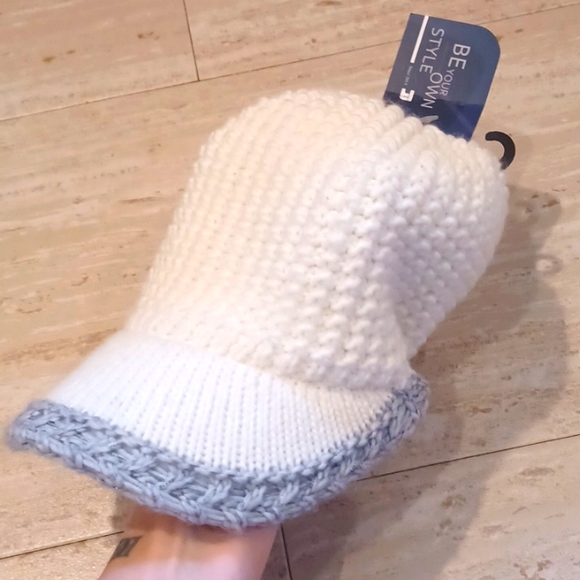 Be Your Own Style | Accessories | Nwt Be Your Own Style Knit Brimmed ...
